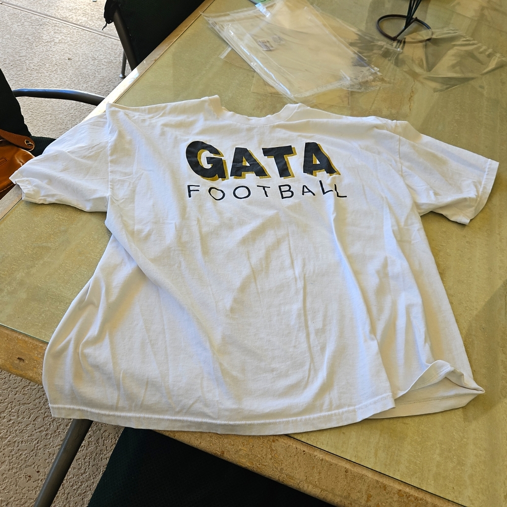 *Hanes 50/50 Vintage White"Gata Football"Tshirt - Gem
